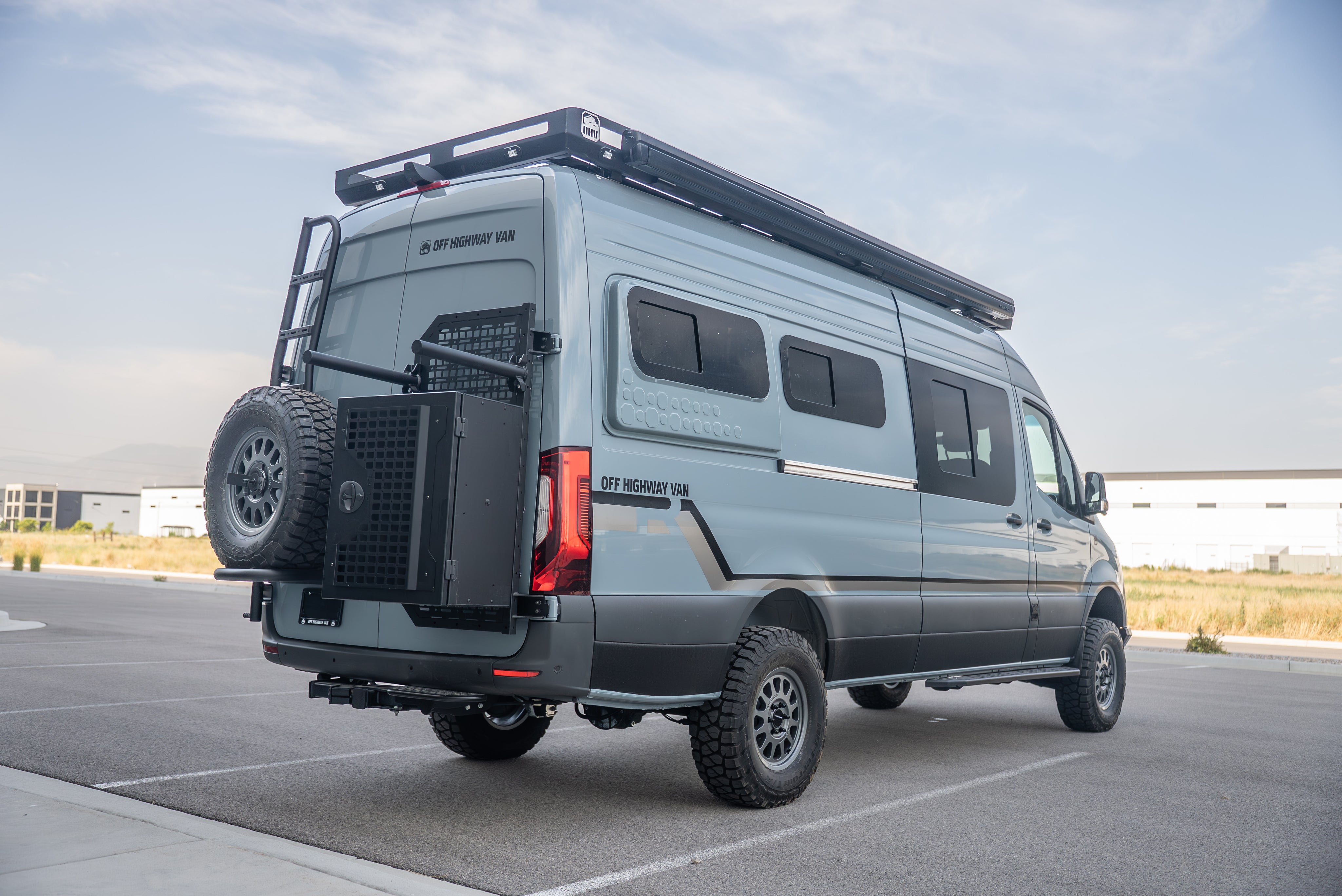 Mercedes Sprinter BackPack – Dark Star Offroad